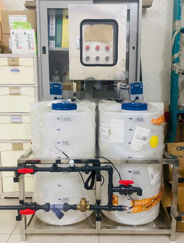 HỆ THỐNG CHÂM HÓA CHẤT TỰ ĐỘNG CHO 2 LOẠI HÓA CHẤT
